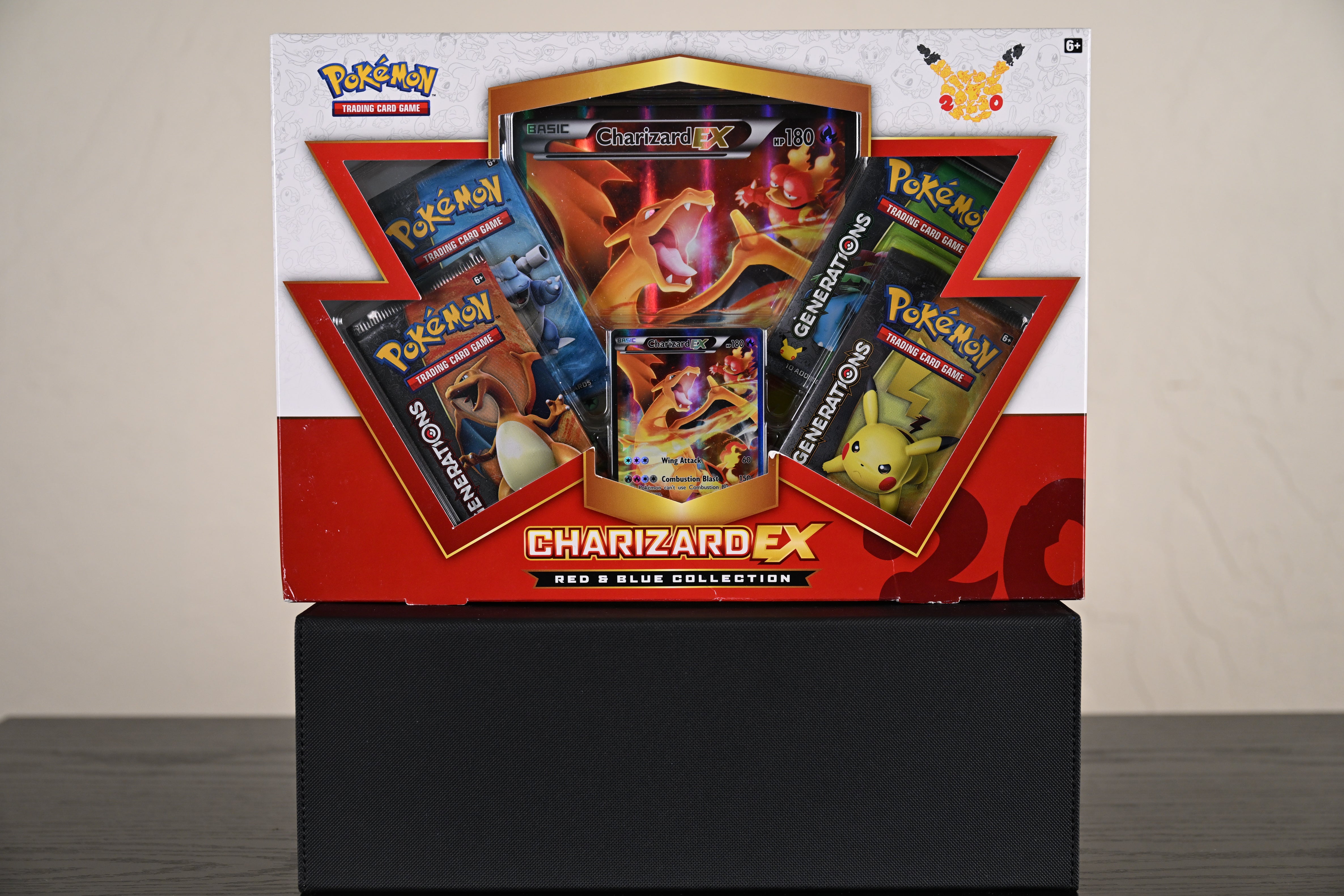Charizard EX Collection Box - Generations - European Version with Jumb ...